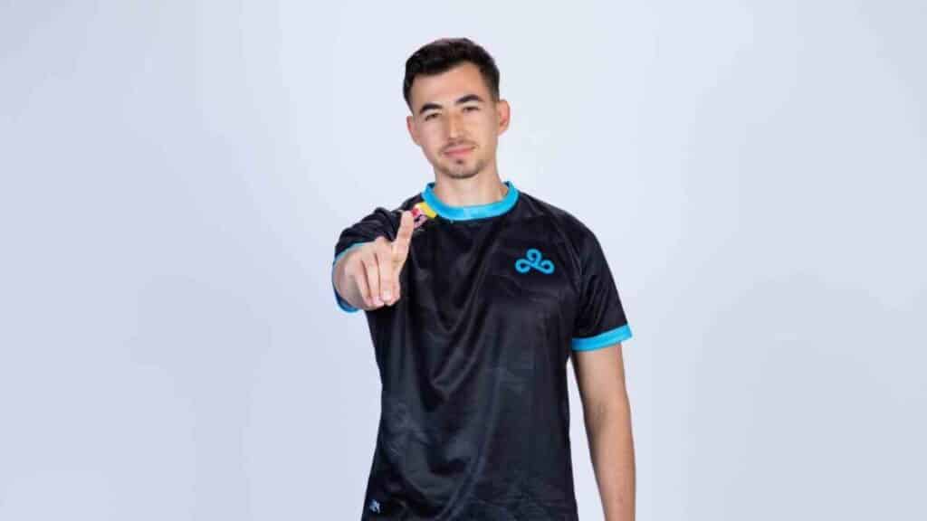 元世界王者アタッチ、COD復帰を示唆？引退から1週間で発言