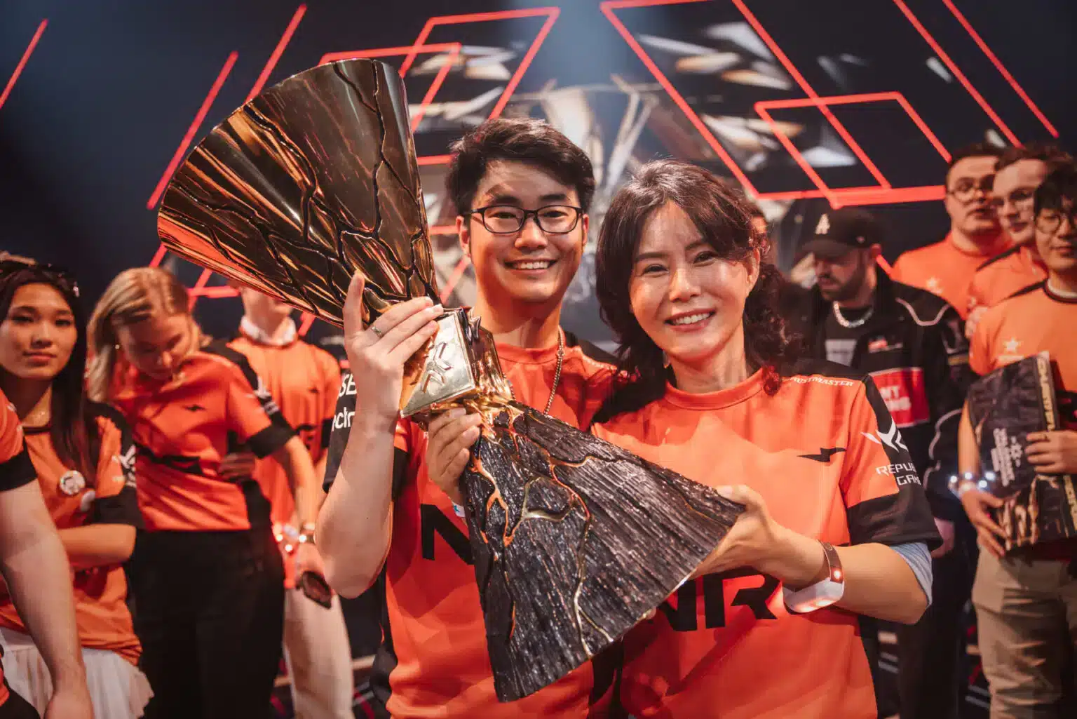 NRG 소속 s0m, 2025 발로란트 챔피언스 우승 후 휴식 발표 - Esports Insider Korea