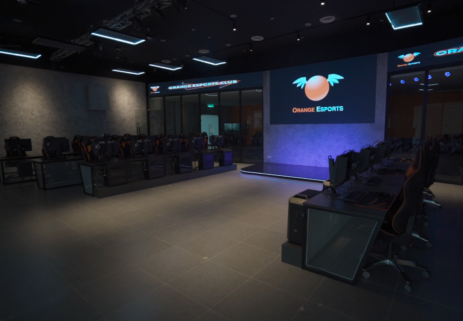 Esports Business Network unveils 65,000 square foot esports facility in ...
