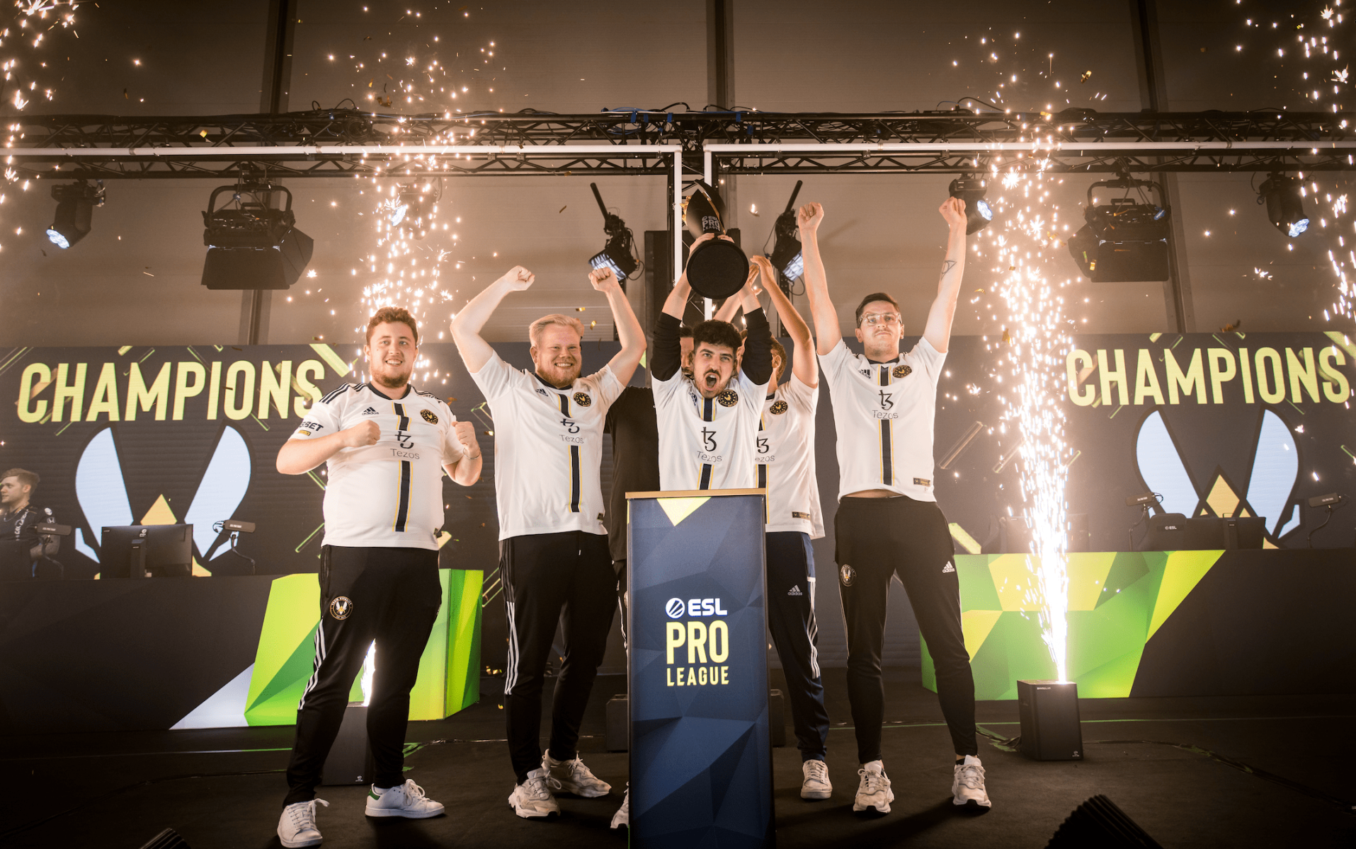 Who are the Counter-Strike ESL Pro League partner teams?