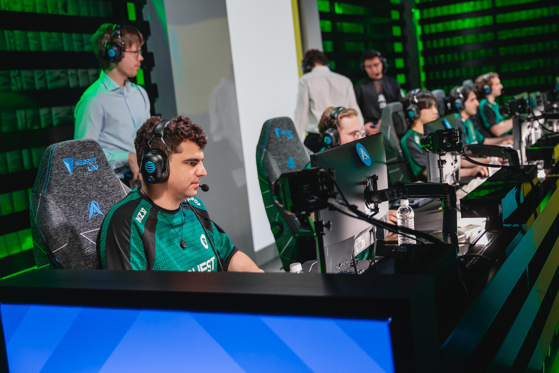 FlyQuest to stream League of Legends scrims against Cloud9