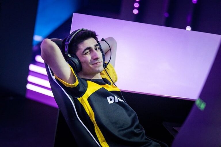 Who is the best Fortnite player in the world in 2025?