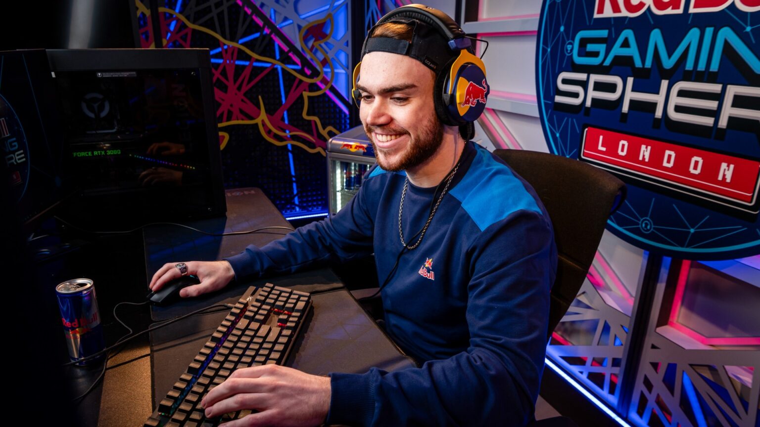 Fortnite player Mongraal signs for Red Bull
