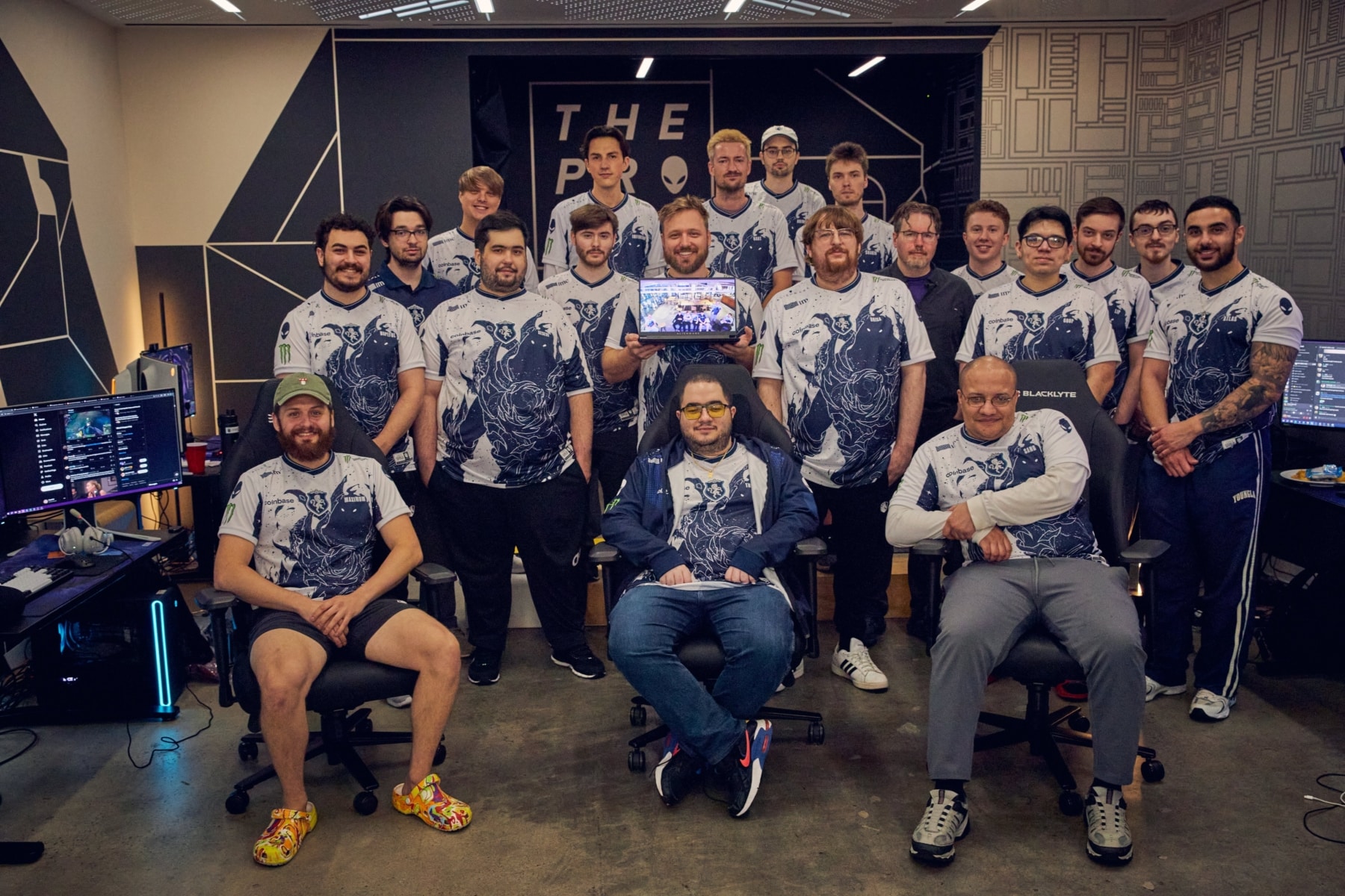 Stream Hatchet to support Ubisoft with Raindow Six Siege X launch