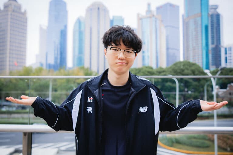 KT Rolster crush CTBC Flying Oyster to reach Worlds 2025 semifinals