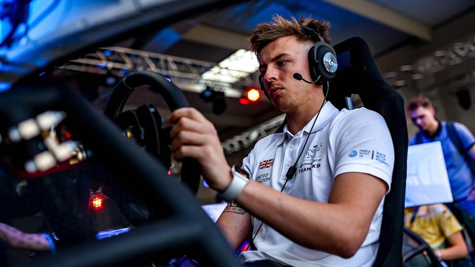 FIA Motorsport Games champion James Baldwin signs for Team Redline